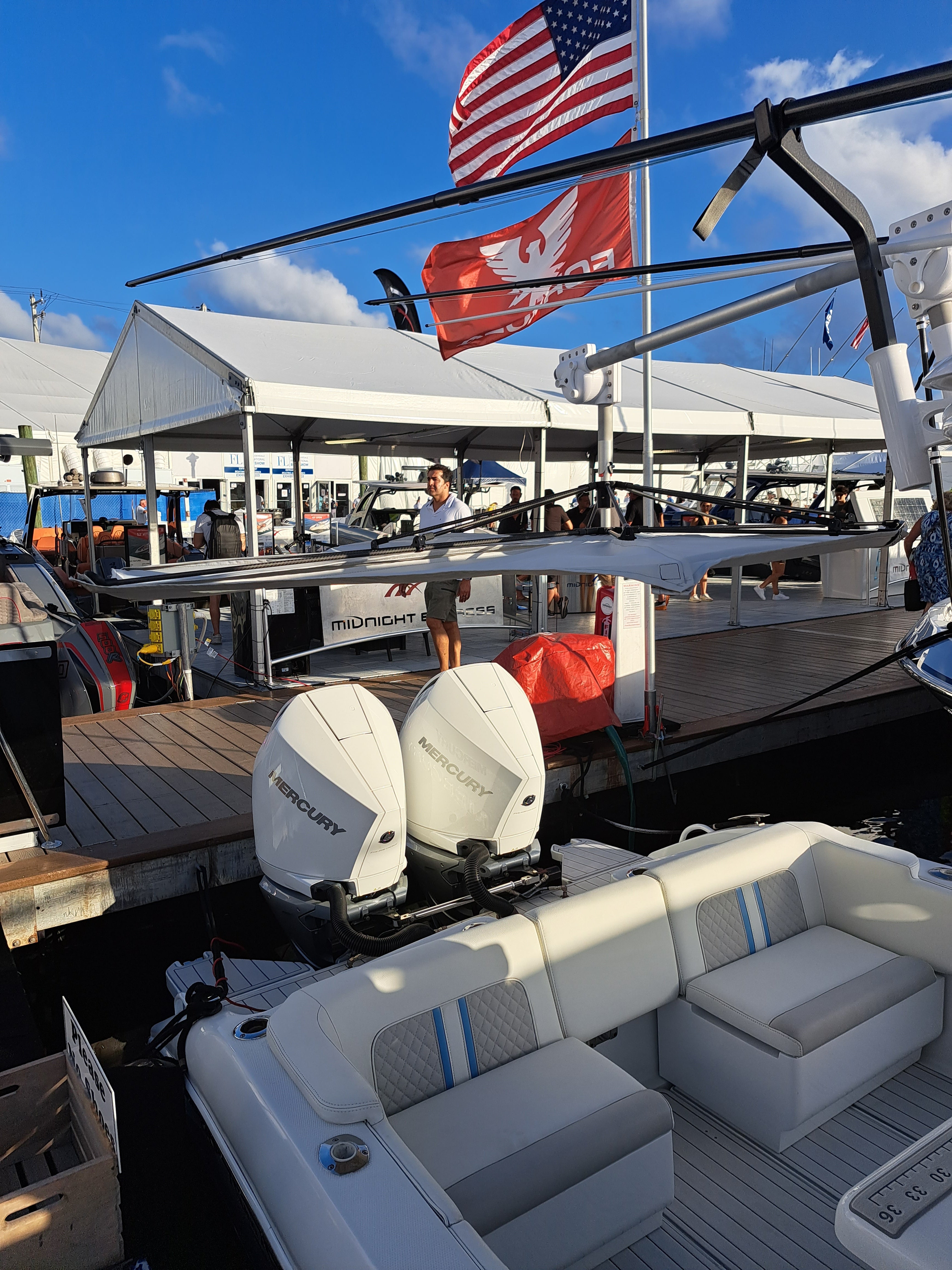Demo at Fort Lauderdale International Boat Show '23 – Rocket Shādē